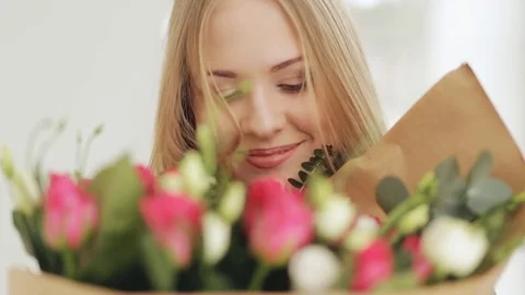 Sniff Art Stock Videos – Royalty-Free HD & 4K Videos | Pond5