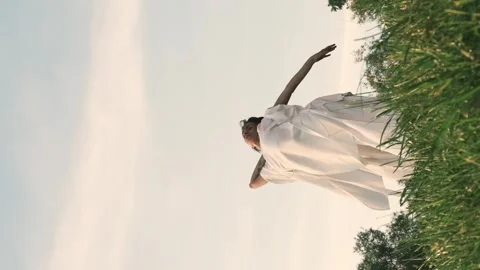 Woman On Robes Stock Videos – Royalty-Free HD & 4K Videos | Pond5