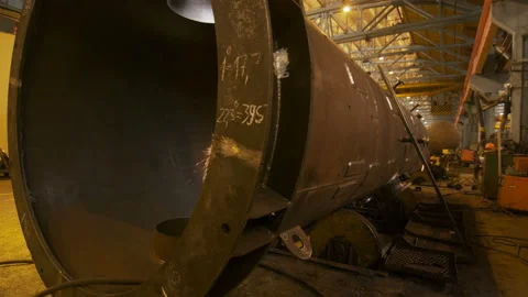 worker cuts large diameter pipe with cir... | Stock Video | Pond5