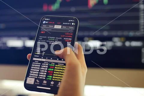 Photograph: World stock market, Trading screen #147641622