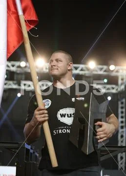 Photograph: The World's Ultimate Strongman competition in Dubai, United ...