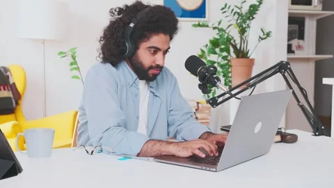 Live Email Stock Video Footage | Royalty Free Live Email Videos | Pond5