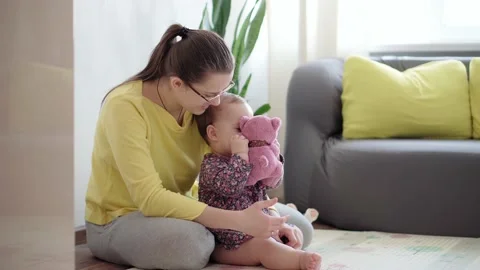 Mom Entertain Stock Videos – Royalty-Free HD & 4K Videos | Pond5