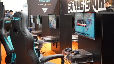 Boys Try Stock Videos – Royalty-Free HD & 4K Videos