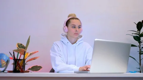 Pink Lady Video Stock Videos – Royalty-Free HD & 4K Videos | Pond5