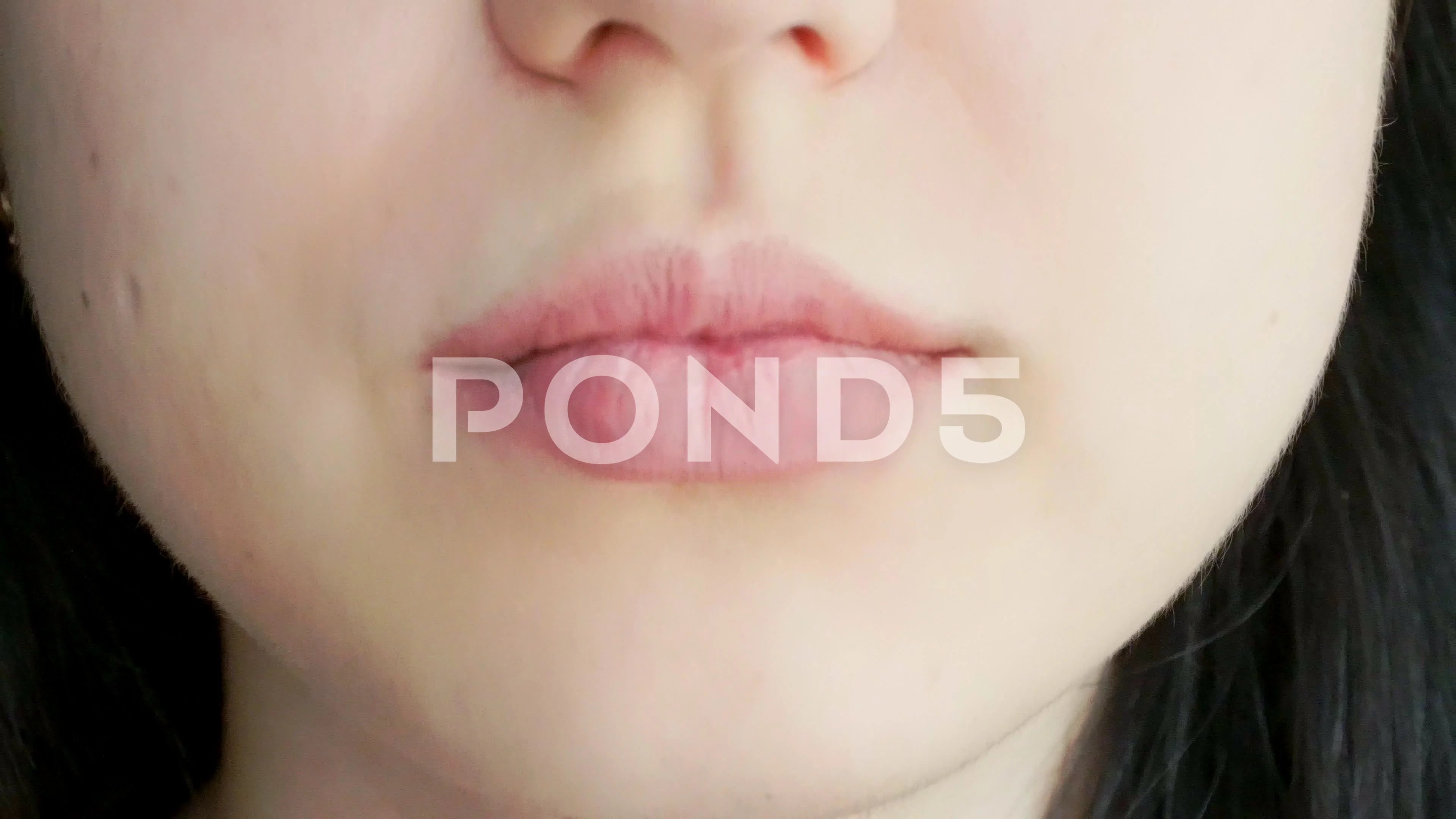 Big Lips Girls | Lipstutorial.org