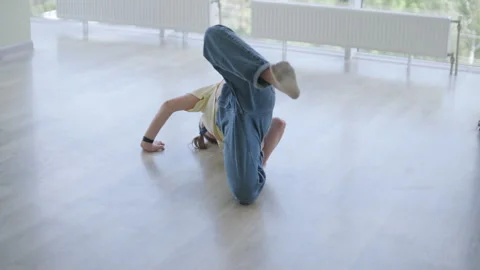 Breakdancing Stock Video Footage | Royalty Free Breakdancing Videos | Pond5