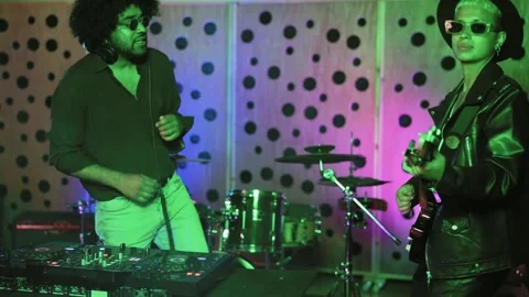 Happy People Music Stock Videos – Royalty-Free HD & 4K Videos | Pond5