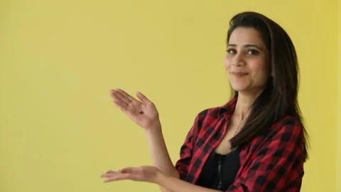 Face Turn Around Stock Videos – Royalty-Free HD & 4K Videos | Pond5