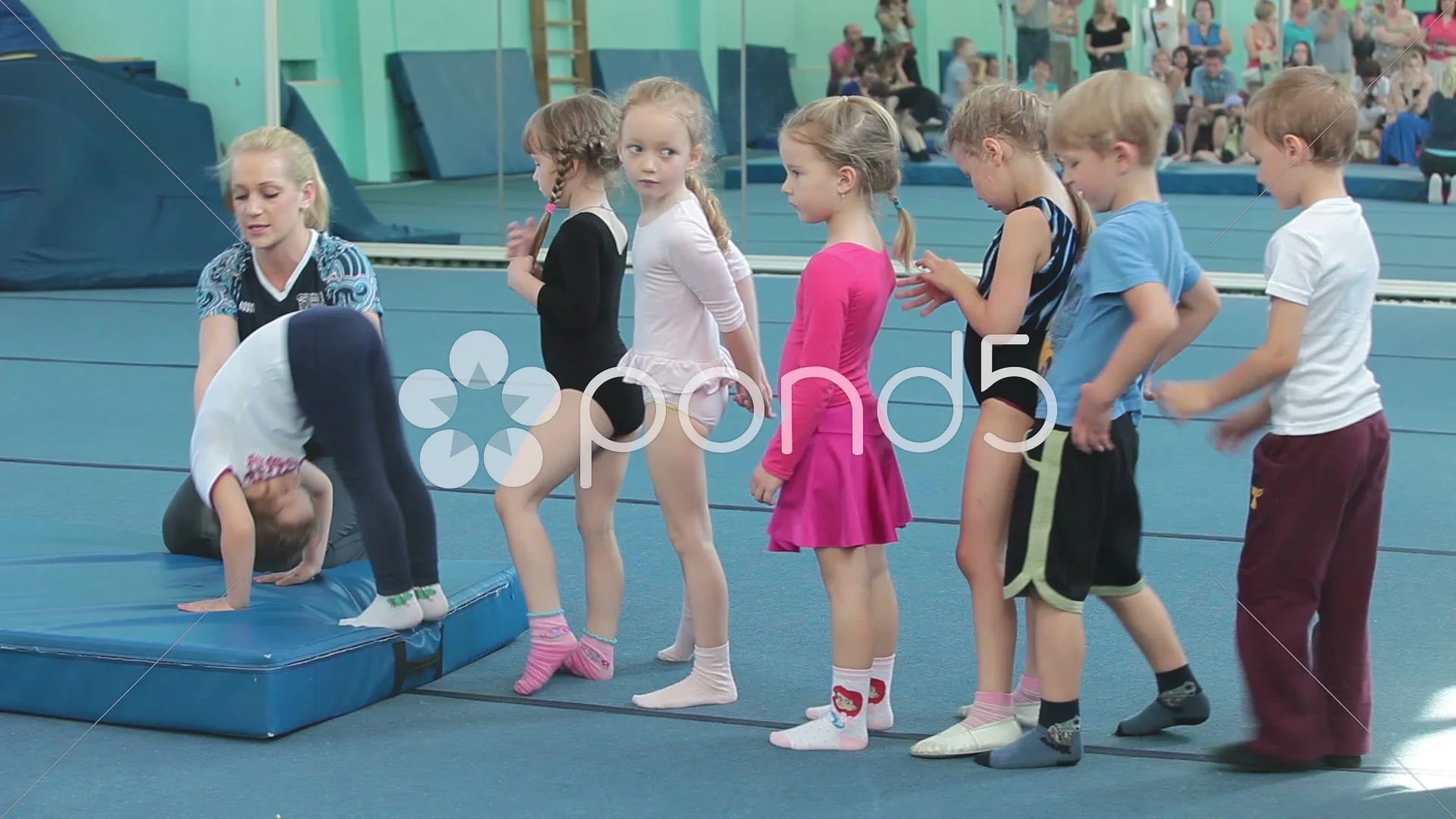 Children Queue Children Queue