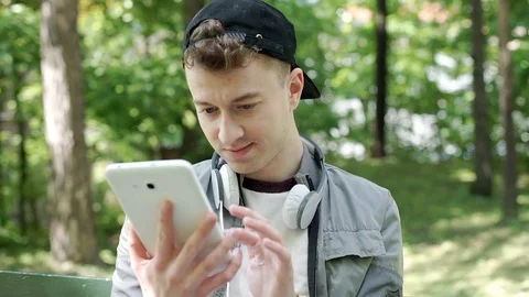 Browser Camera Cap Stock Videos – Royalty-Free HD & 4K Videos | Pond5