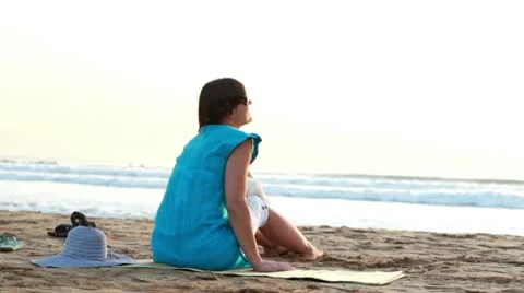 Woman Casual Shell Stock Videos – Royalty-Free HD & 4K Videos