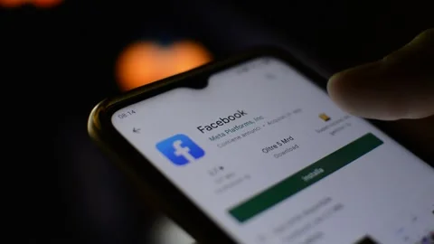 Download Facesbok Stock Videos – Royalty-Free HD & 4K Videos | Pond5