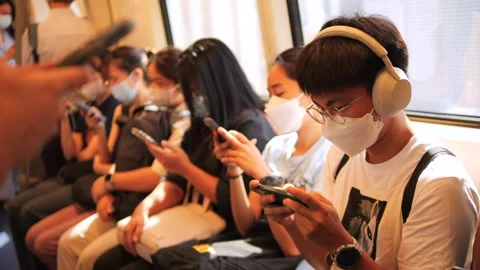 Phones At 5K Stock Videos – Royalty-Free HD & 4K Videos | Pond5