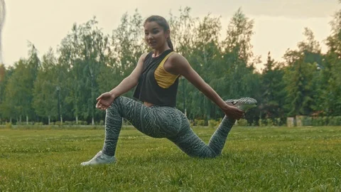 Sexy Women Exercising Stock Videos – Royalty-Free HD & 4K Videos | Pond5