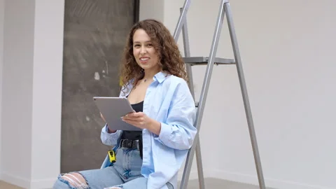 New Camera Drawing Stock Videos – Royalty-Free HD & 4K Videos