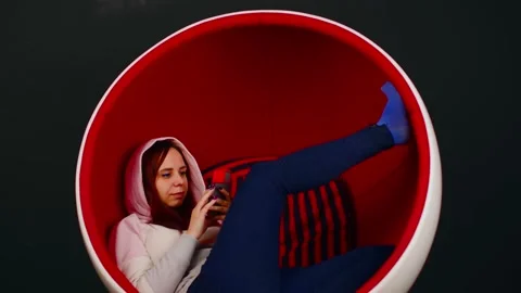 Round Ball Legs Stock Videos – Royalty-Free HD & 4K Videos | Pond5