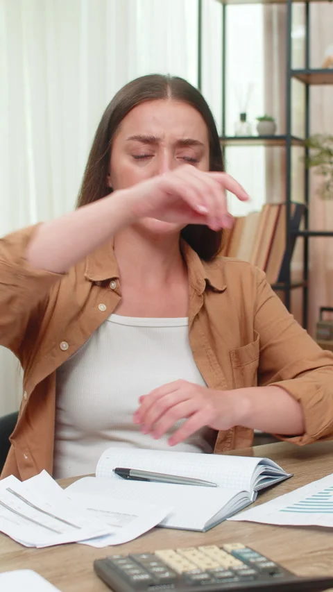 Stunned Huge Stock Videos – Royalty-Free HD & 4K Videos