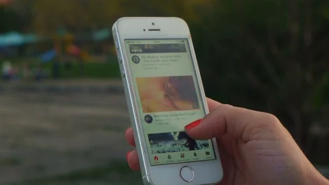 F T Youtube Music Stock Videos – Royalty-Free HD & 4K Videos | Pond5