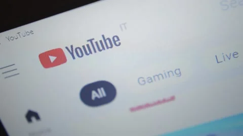 Youtube Scrolling Stock Videos – Royalty-Free HD & 4K Videos