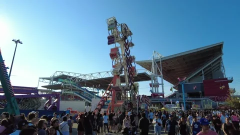 Amusement Park Zipper Stock Videos – Royalty-Free HD & 4K Videos | Pond5